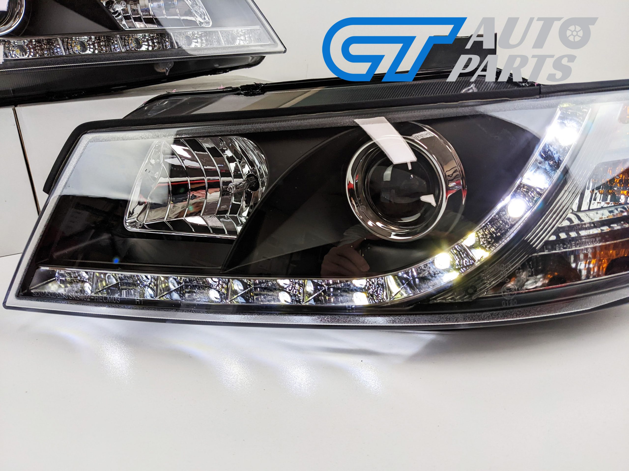 Black DRL LED Projector Head Lights for 04-06 Holden Commodore VZ UTE ...